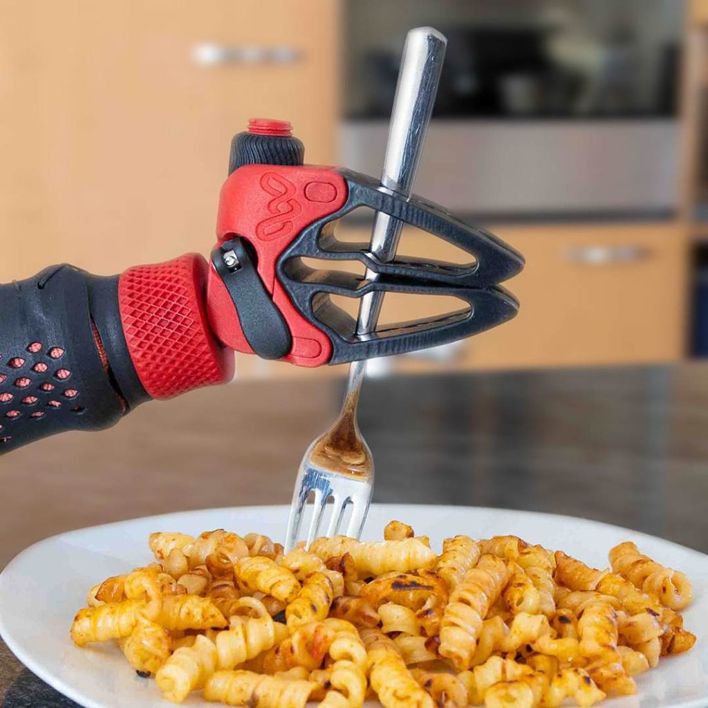 Macu4 : Prothèses d’avant-bras sur mesure et abordables grâce à l’impression 3D